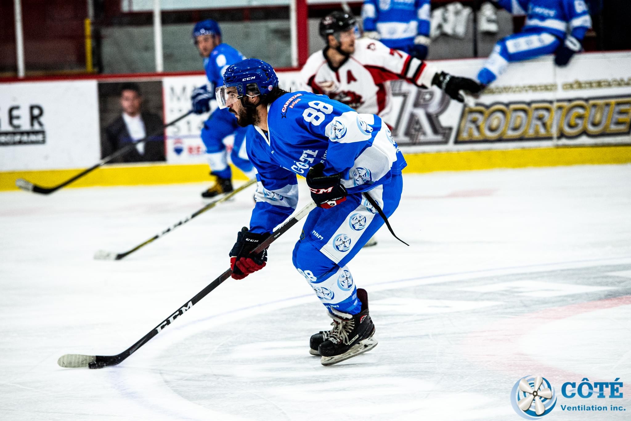 Le HCVC de Ste-Adèle annonce le retour de son capitaine - Semipro Magazine