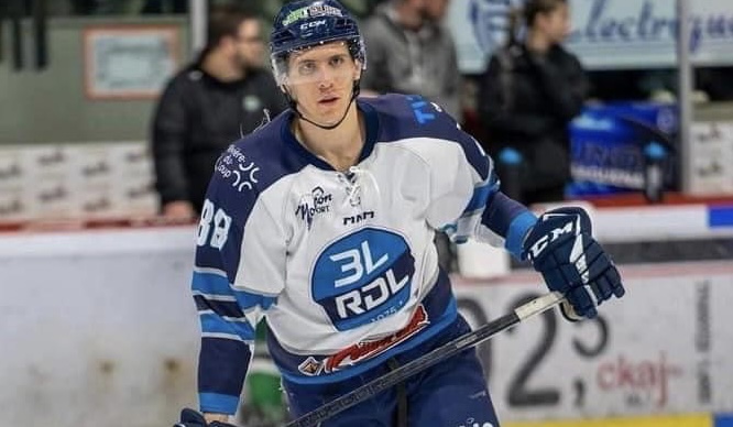 Les Marquis et les Éperviers transigent - Semipro Magazine